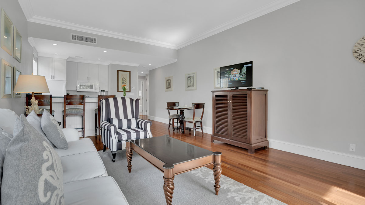 Stay at Harbour Island Luxury Villas, Suites & Townhouses | Valentines ...