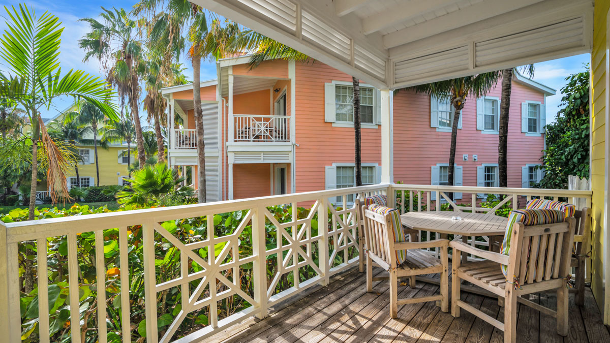 Stay at Harbour Island Luxury Villas, Suites & Townhouses | Valentines ...
